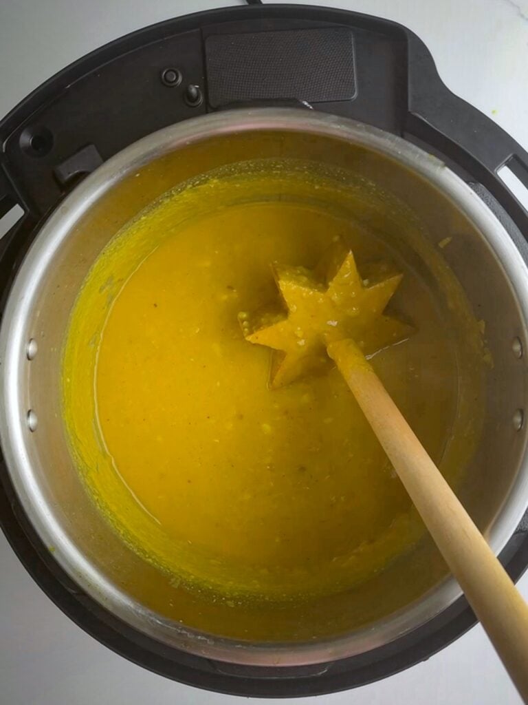 Guyanese Instant Pot Dhal - Metemgee