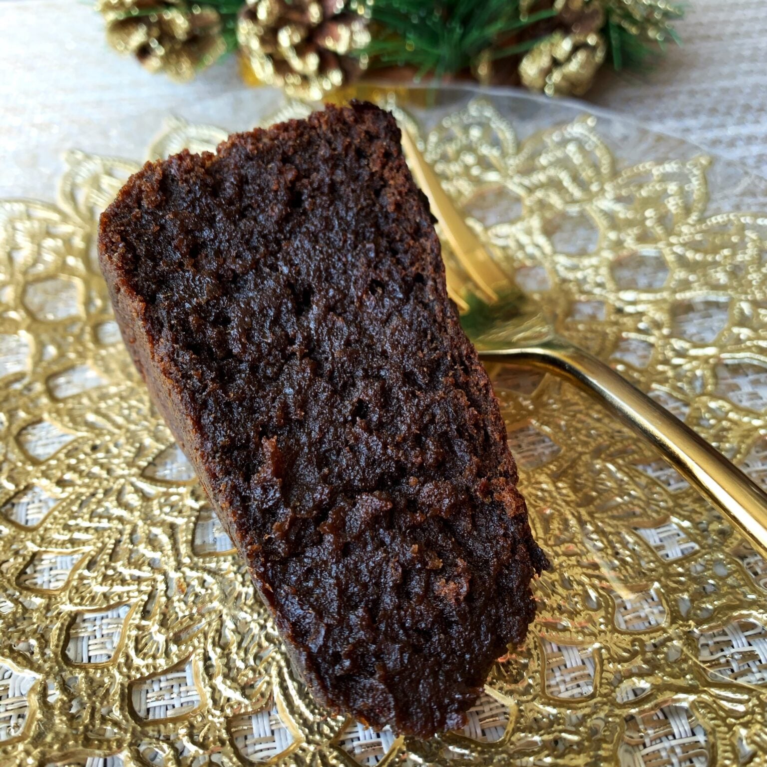 Guyanese Style Fruit Cake - Metemgee