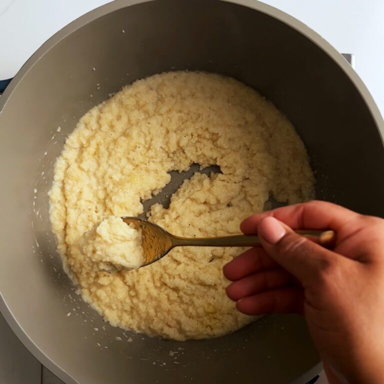Creamy Farine (Cassava) Grits - Metemgee