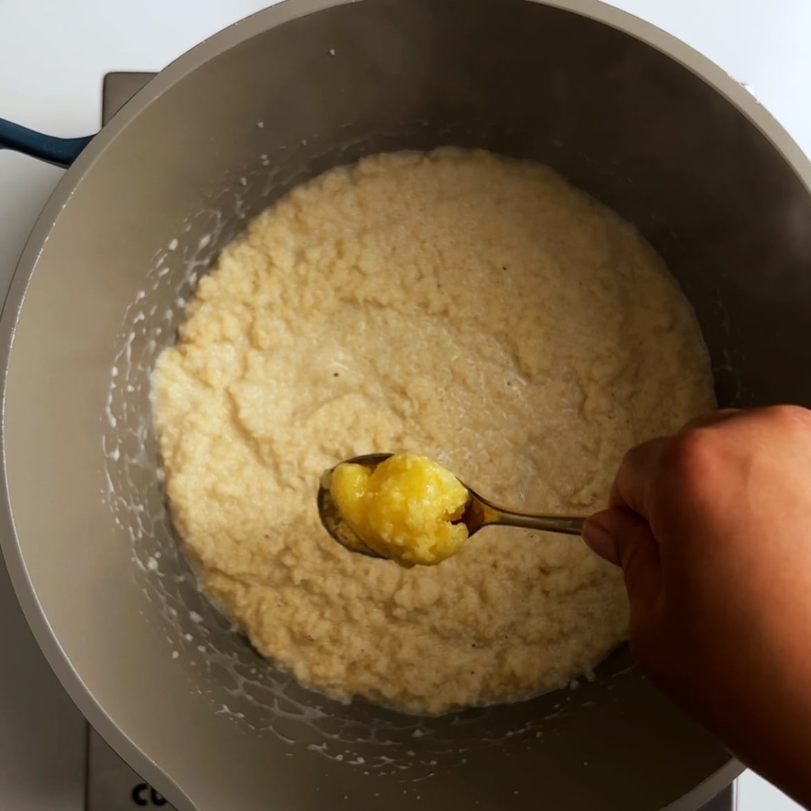 Creamy Farine (Cassava) Grits - Metemgee