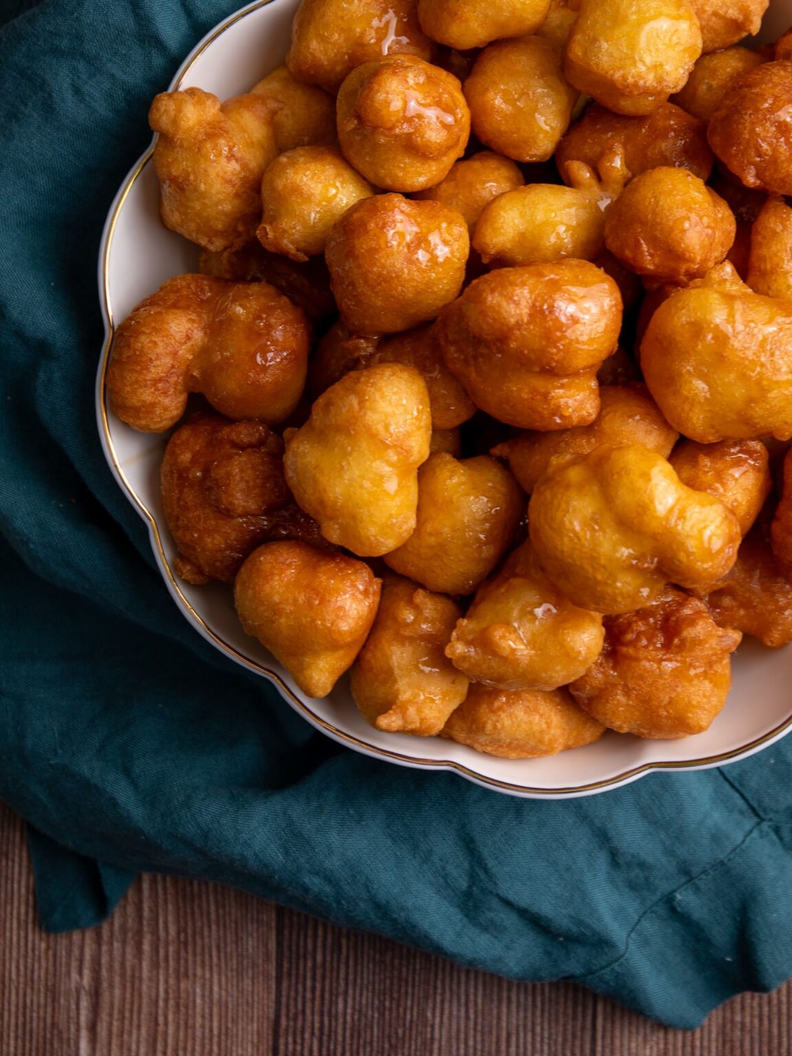 Guyanese Portuguese Style Pancakes - Malasadas - Metemgee