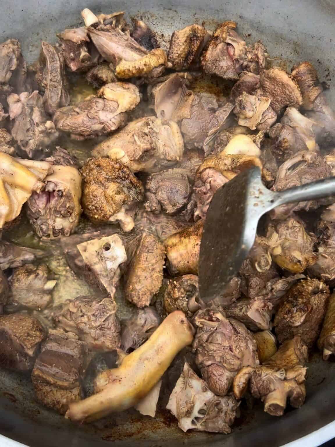 Guyanese Duck Curry - Metemgee